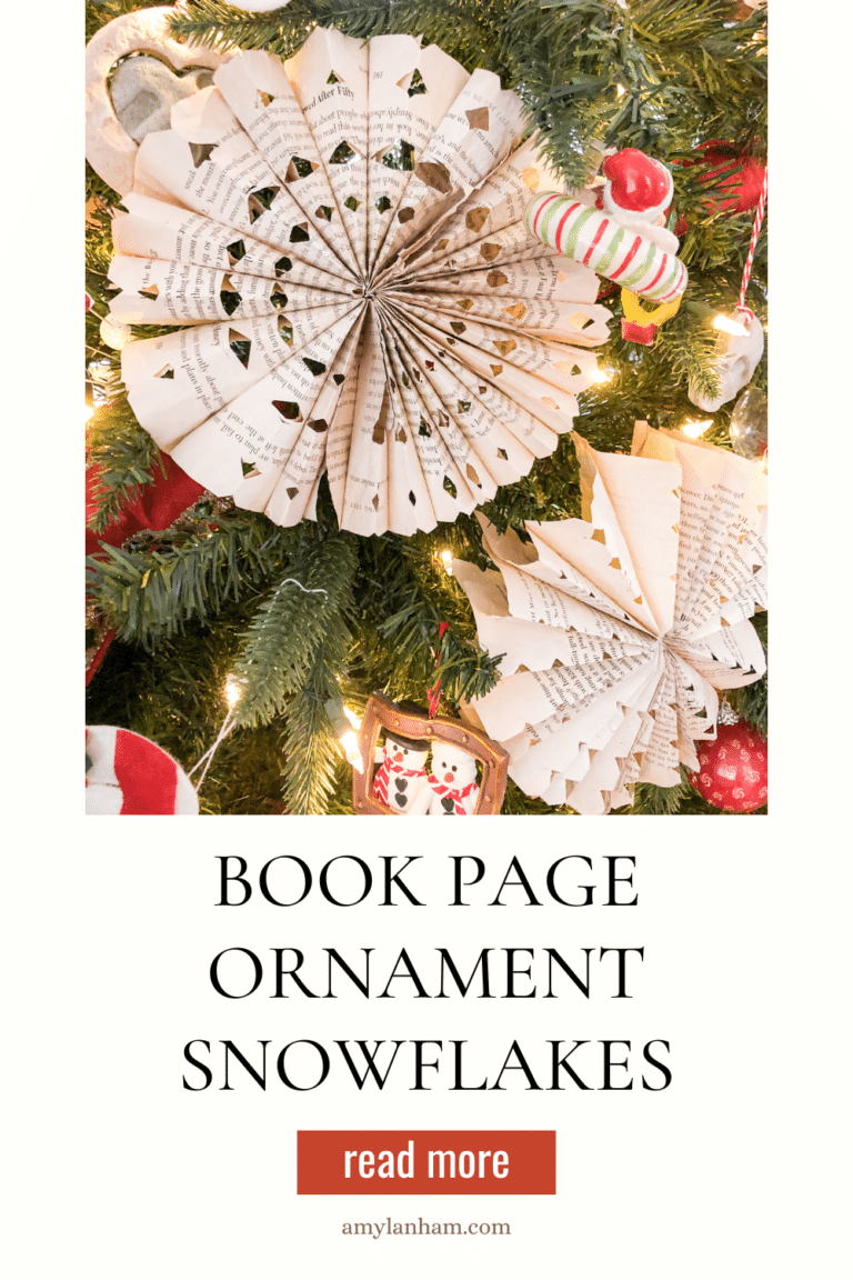 Book Page Ornament Snowflakes - Christmas DIY - Crafts and Home Decor