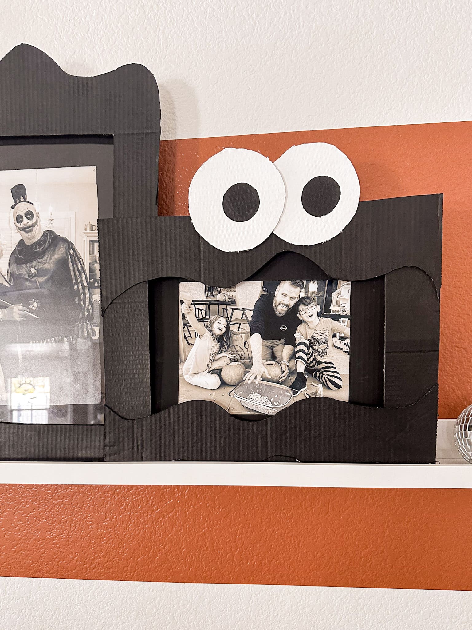DIY Halloween Picture Frames from Cardboard